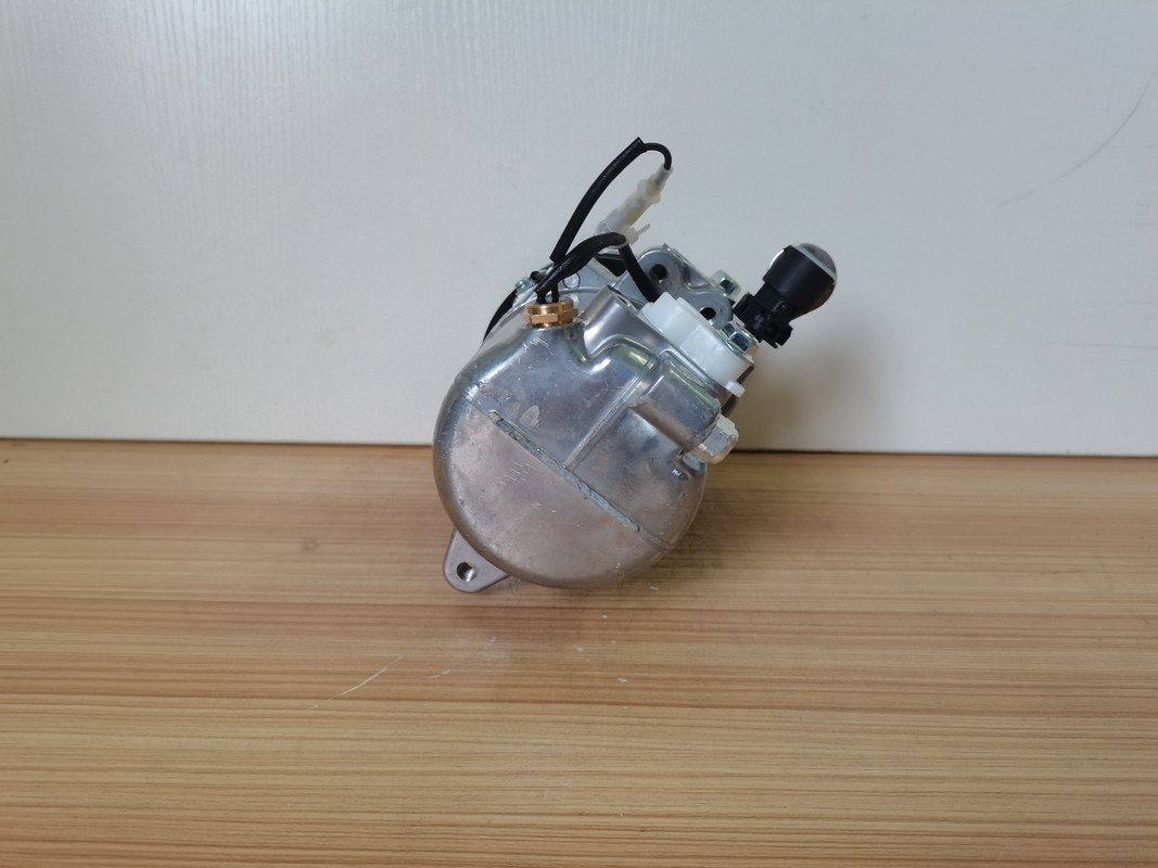 OEM D09W61450 T964038A DBA-DJ3FS Auto Ac Compressor For Mazda CX3&2 / Demio